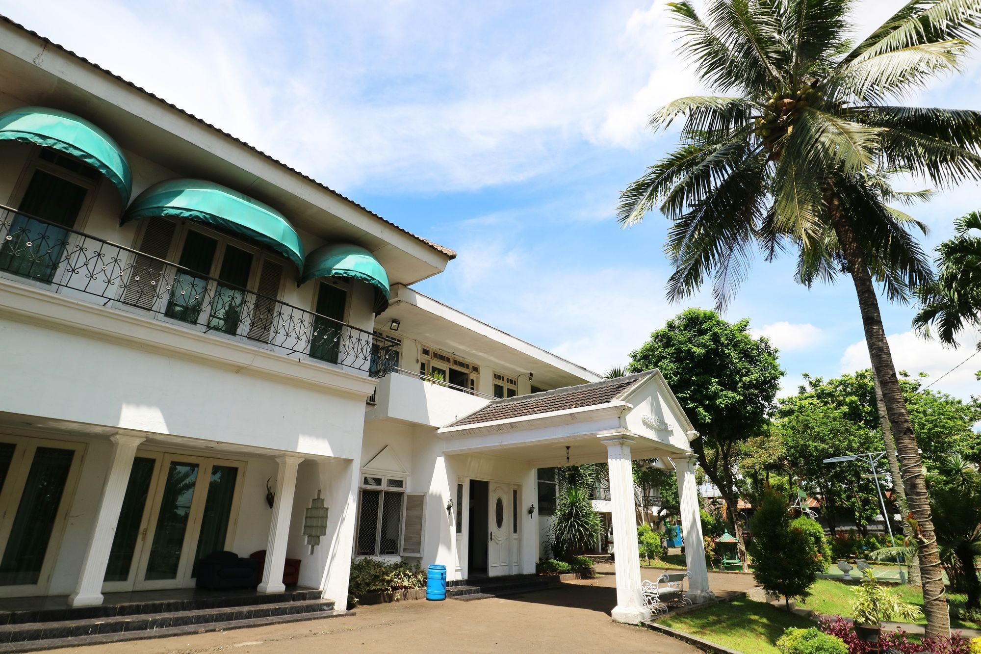 VILLA SRI MANGANTI JAKARTA